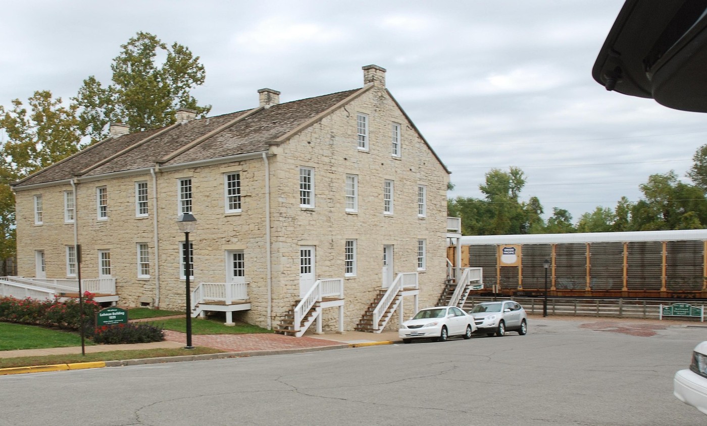 Lohman's Landing Building - Clio