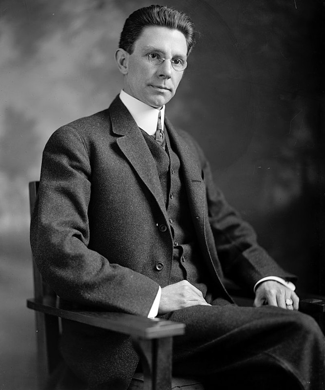 Home of Hunter H. (Jr) and Anna B. Moss - Clio