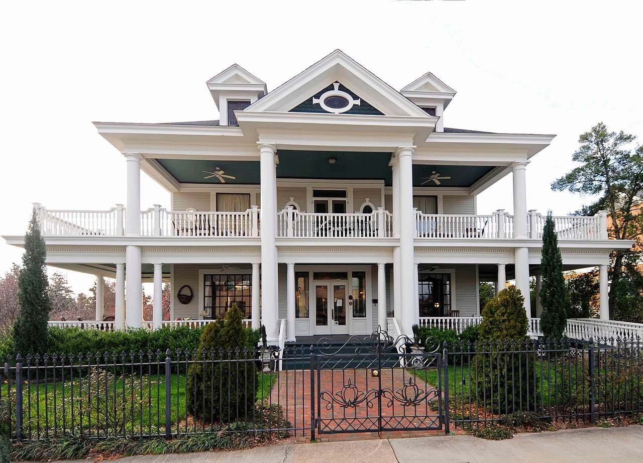 Alexander House - Clio