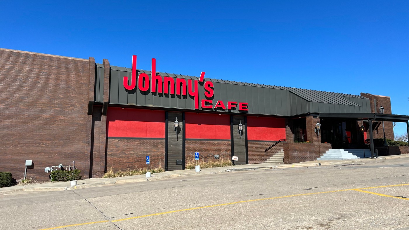 Johnny's Cafe - Clio