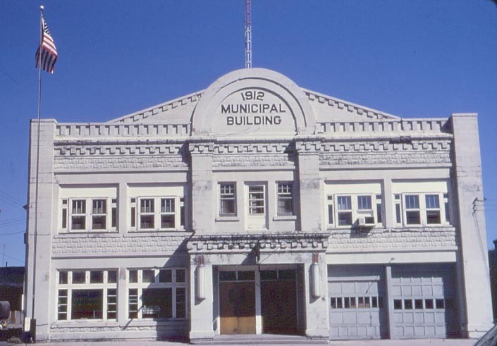 Library on the 2nd floor of the Municipal Building - Clio