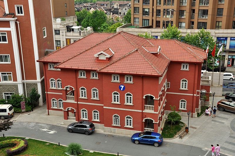 Dr. Elizabeth Reifsnyder and the Red House Hospital - Clio