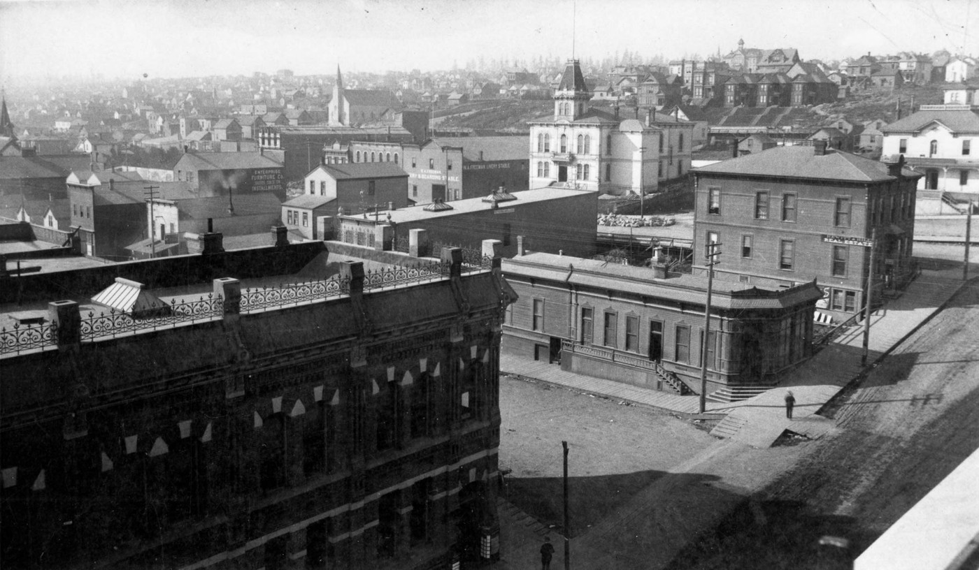 Pierce County Courthouse, 1882-1892 - Clio