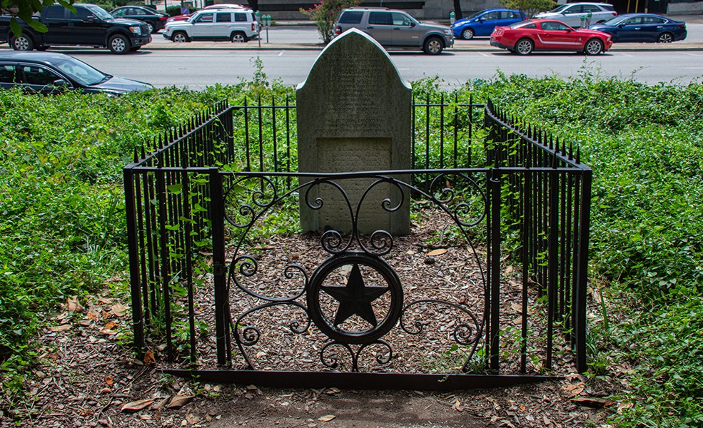 Grave of Swanson Lunsford - Clio