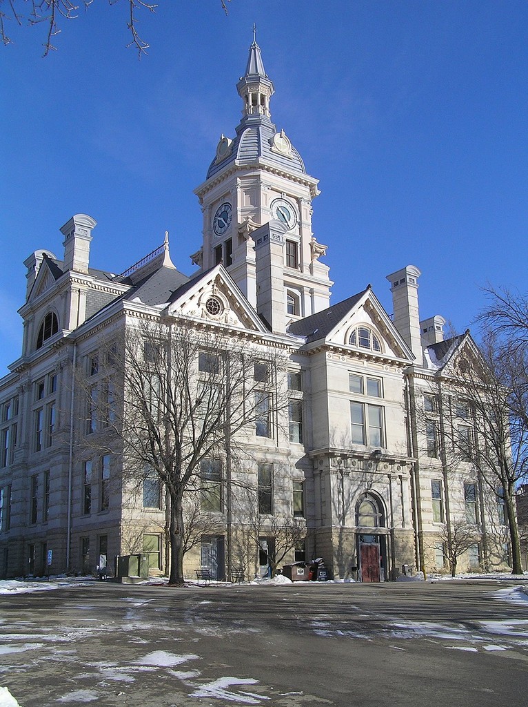 Marshall County Courthouse - Clio