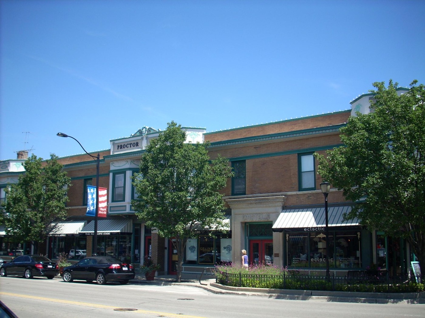 516-528 N. Milwaukee Avenue - Proctor Building, New Castle Hotel - Clio