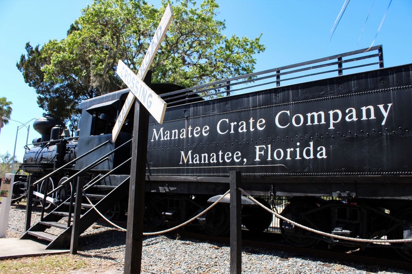 Old Cabbage Head Train - Clio