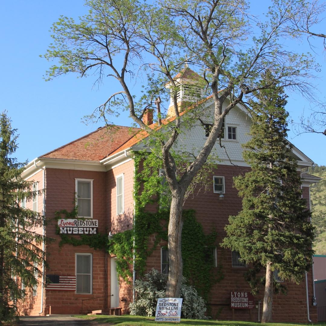 Lyons Historic District Walking Tour - Clio