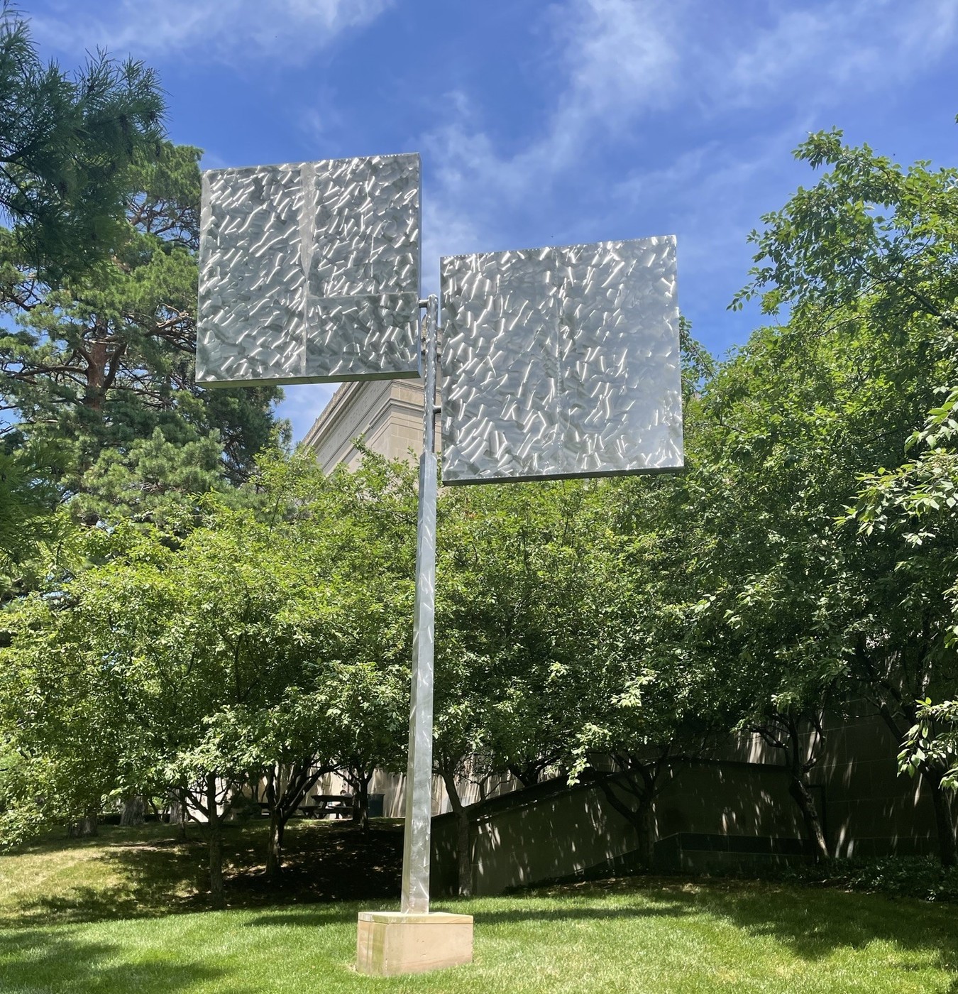 Two Planes Vertical-Horizontal - Clio