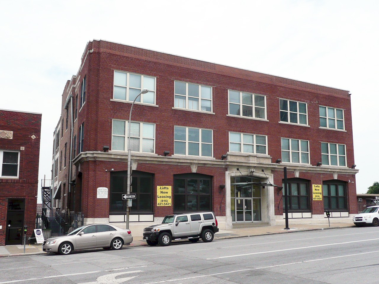 Buick Automobile Company Building - Clio