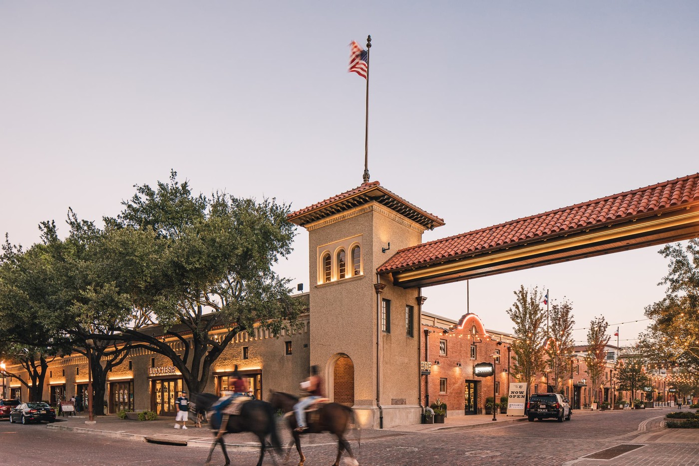 Fort Worth's Mule Alley and Historic Horse & Mule Barns - Clio