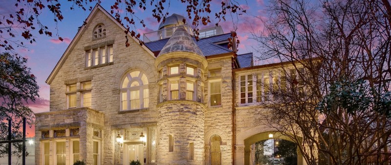 The Maverick Carter House - Clio