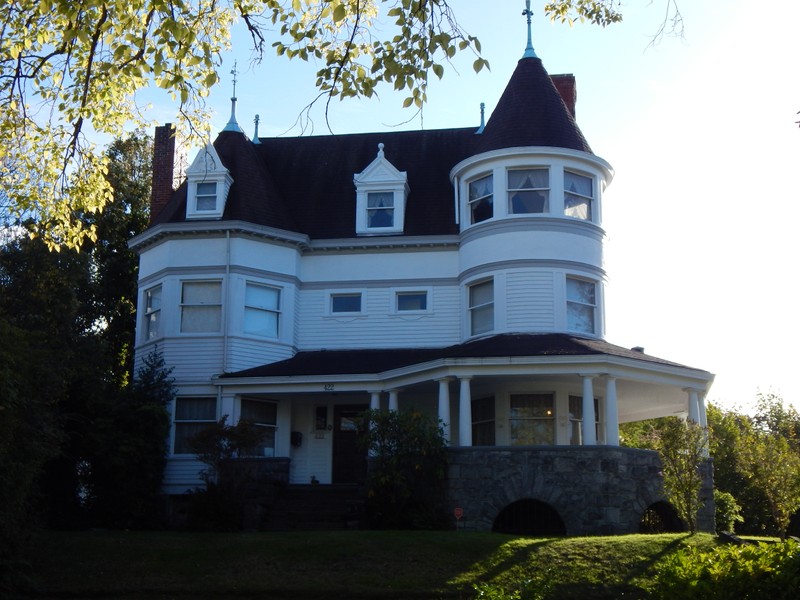Vaeth Mansion (1898) - Clio