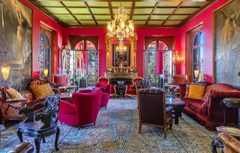 The Paramour Estate - Clio