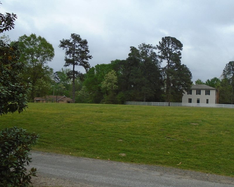 Brick Cistern (c.1860) - Clio