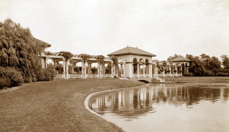 Longview Farm Pergola - Clio