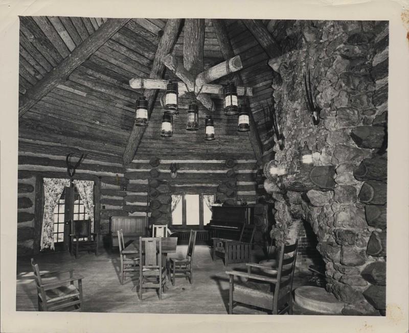 The Log Cabin, Eastern University (1915-2008) - Clio