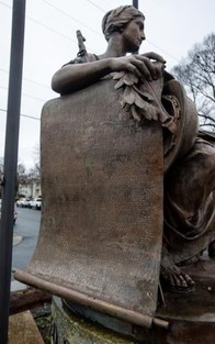 Harrisonburg Lady Liberty Statue to World War I - Clio