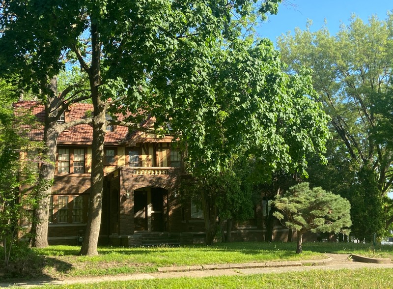 2500 West 4th Street, Hope C. Martin House (1921) - Clio