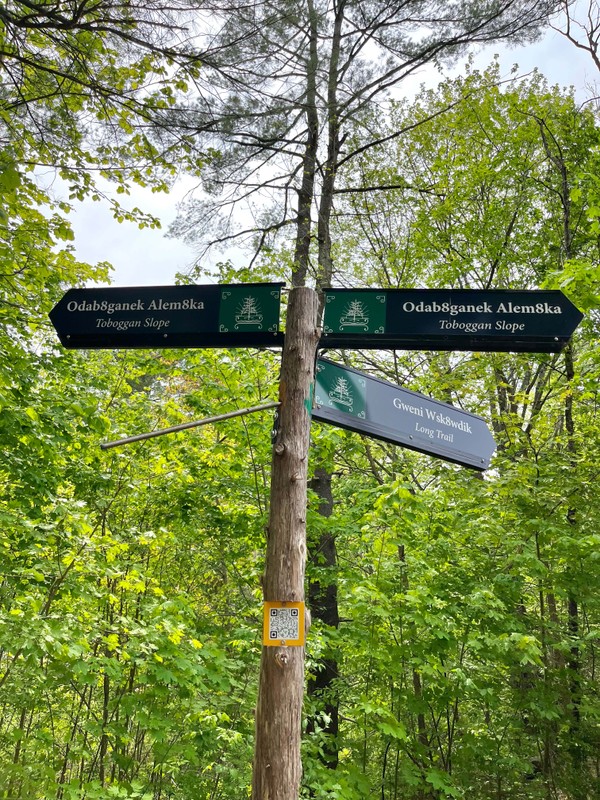 Abenaki Trail Signs at UNH - Clio