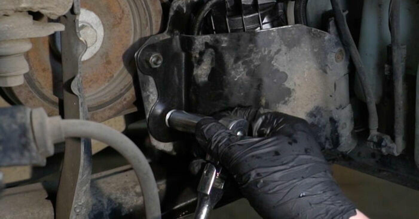 Anleitung: Renault Clio 3 Kraftstofffilter wechseln - Anleitung und ... Anleitung: Renault Clio 3 Kraftstofffilter wechseln - Anleitung und ...