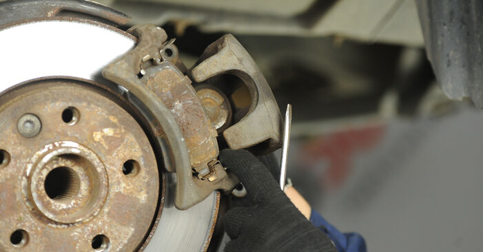 How to change rear brake discs on VW Multivan T5 – replacement guide ...