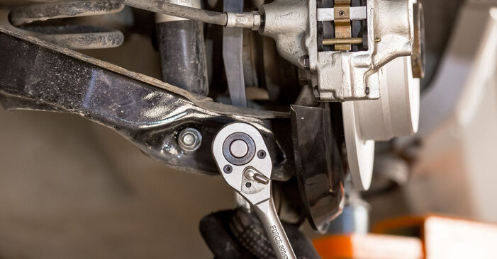 How to change rear anti roll bar links on Mercedes W201 – replacement ...