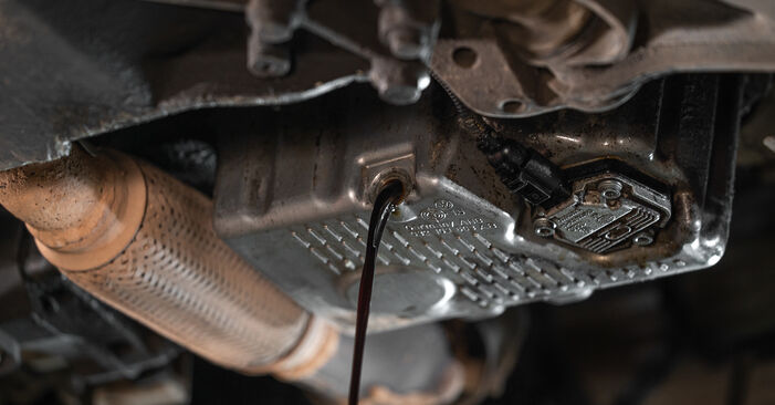 How to change engine oil and filter on VW Polo II Hatchback (86C, 80 ...