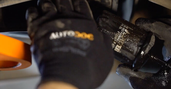 How to change fuel filter on RENAULT Fluence (L3_) – replacement guide ...