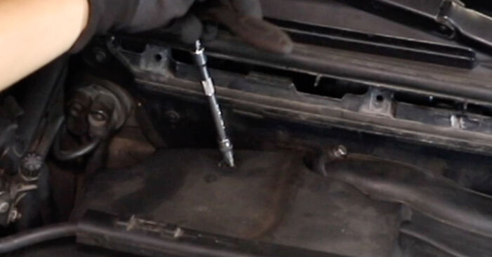 How to change mass air flow sensor on BMW 7 (E38) – replacement guide 7 ...