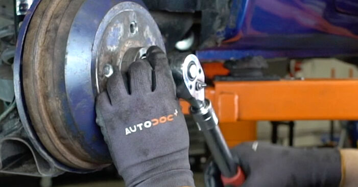 How to change rear wheel bearing on OPEL Corsa B Van (S93 ...