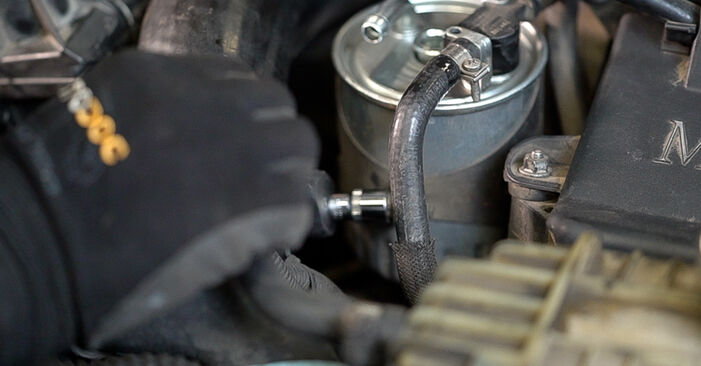 How to change fuel filter on MERCEDES-BENZ SPRINTER 2-t Box (901, 902 ...