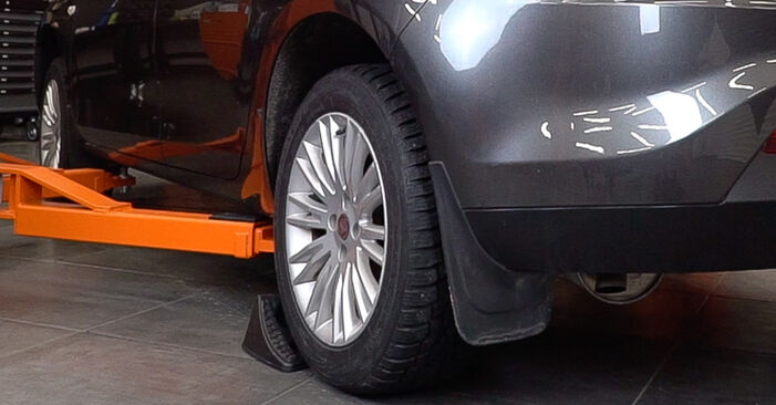 How to change rear wheel bearing on FIAT Panda Hatchback (312_, 319 ...