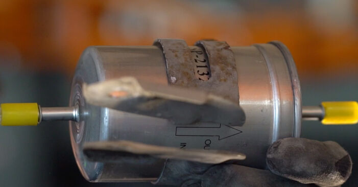 How to change fuel filter on VOLVO XC70 I Cross Country (P2, 295 ...