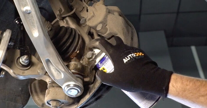 How to change front wheel bearing on AUDI A6 Allroad (4FH, C6 ...