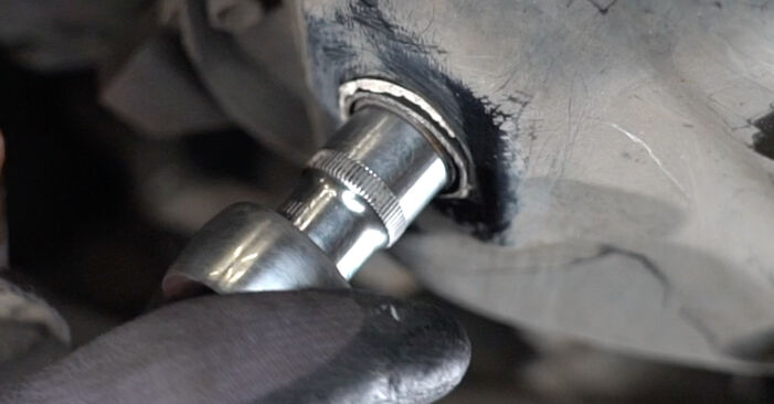 How to change engine oil and filter on TOYOTA Harrier II (XU30 ...