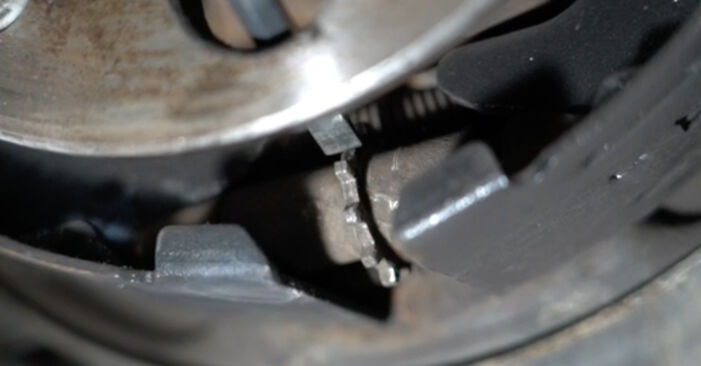 How to change rear brake discs on Toyota RAV4 II – replacement guide ...