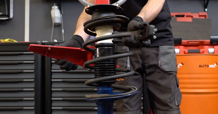 How to change front strut mount on BMW 3 Convertible (E36 ...