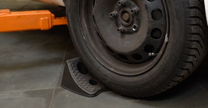 How to change track rod end on SKODA OCTAVIA (1Z3) – replacement guide