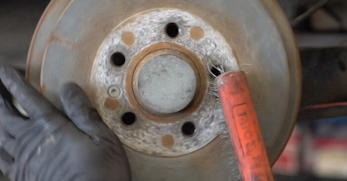 How to change rear coil springs on SKODA Rapid Hatchback (NH3 ...