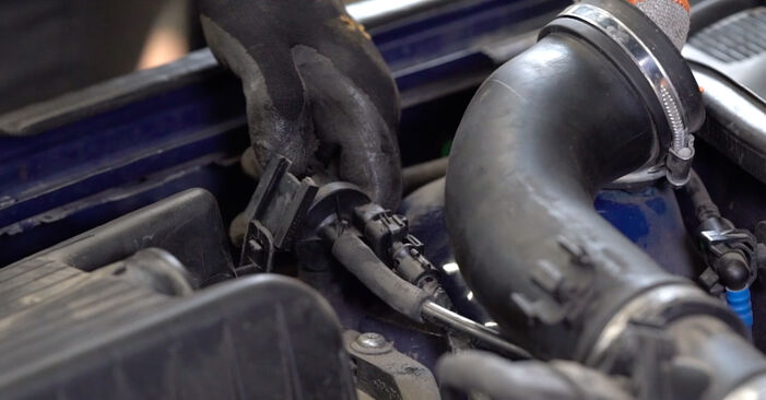 How to change headlight bulb on VAUXHALL Signum (Z03) – replacement guide