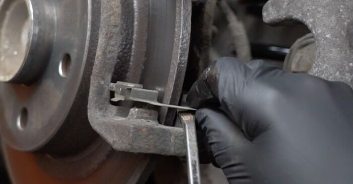 How to change front brake pads on MERCEDES-BENZ SPRINTER 3,5-t Box (906 ...