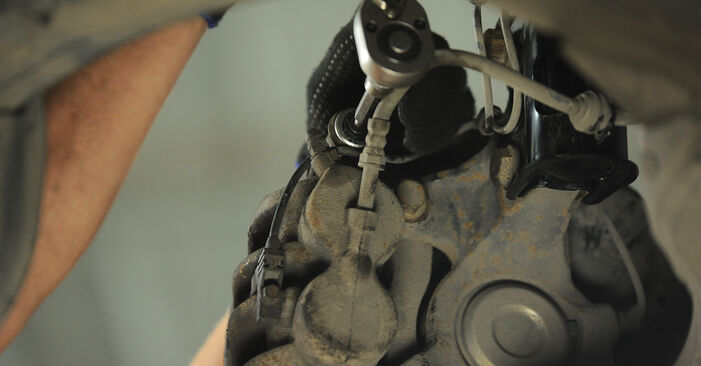 How to change front brake pads on MERCEDES-BENZ Sprinter 3,5-t Tourer ...