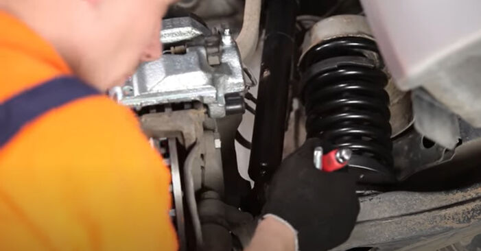 How to change front coil springs on MERCEDES-BENZ CLK Convertible (A208 ...