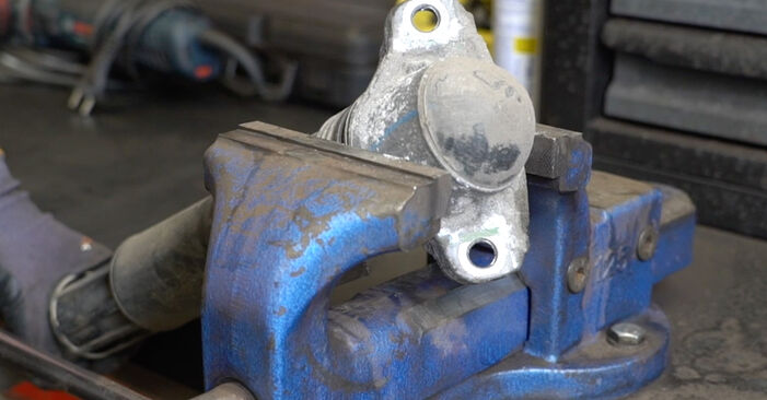 How to change rear shock absorbers on AUDI A3 Hatchback (8V1, 8VK ...