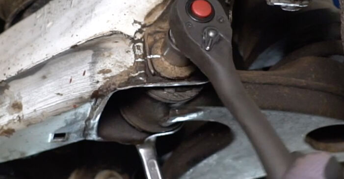 How to change front lower arm on Mercedes W201 – replacement guide