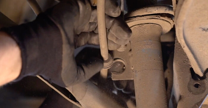 How to change rear suspension strut on MINI Convertible (R52 ...