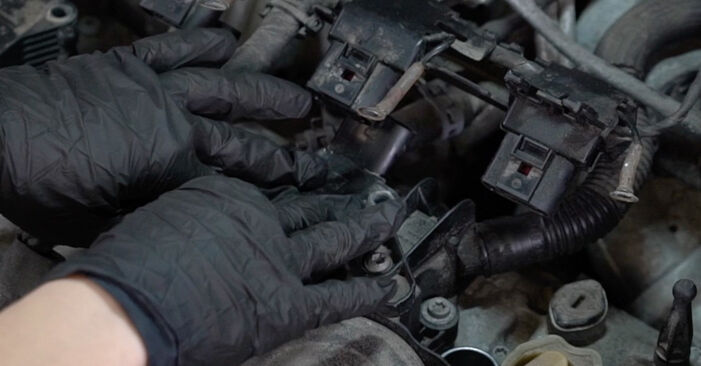 How to change spark plugs on AUDI Q2 (GAB) – replacement guide