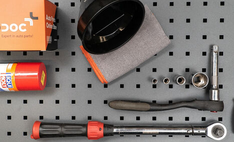 How to change engine oil and filter on FIAT Fullback Pickup (502, 503 ...