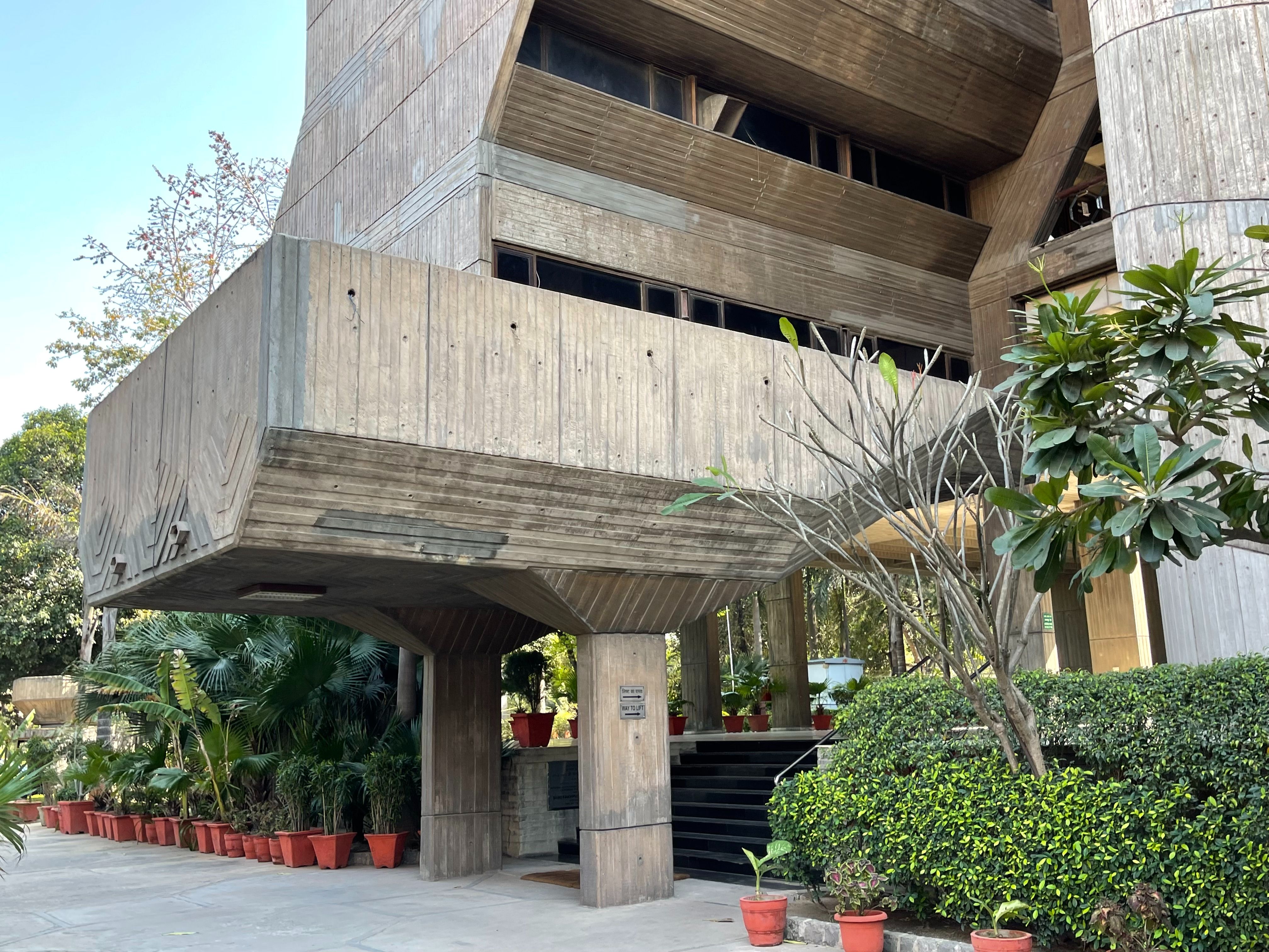Cooperative Building